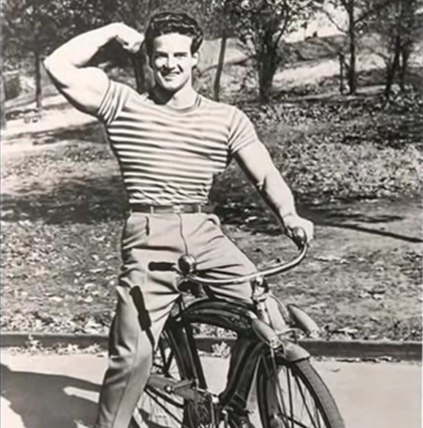 Most ideal bodyframe for man (just have wide clavicles and ribcage ...