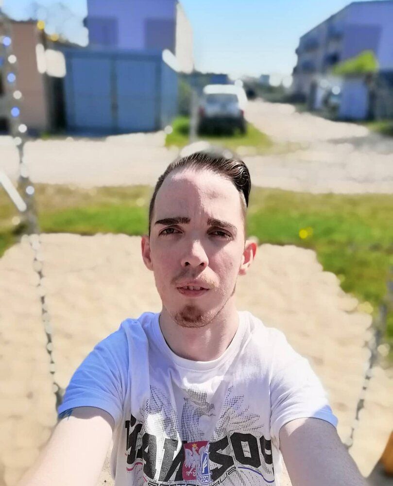 Rate this guy who belived in gymcelling and looksmaxing. | Looksmax.org ...