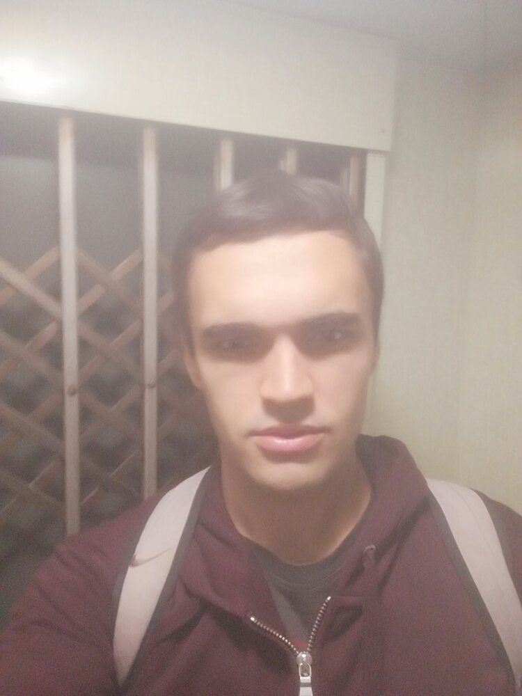 Rate This Chick Message Me First In Tinder Looksmax Men s Self Improvement Aesthetics