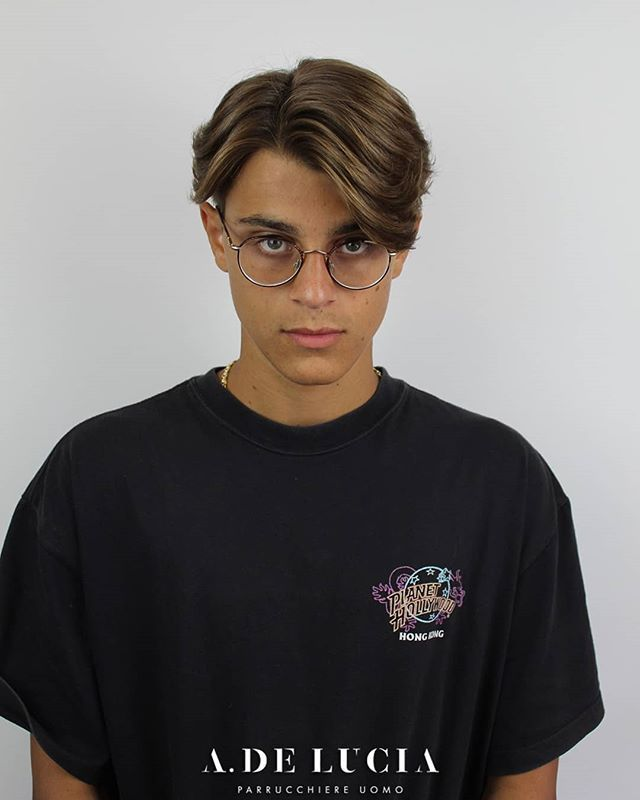 side vs middle part mog battle | Looksmax.org - Men's Self-Improvement ...