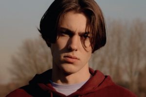 side vs middle part mog battle | Looksmax.org - Men's Self-Improvement ...