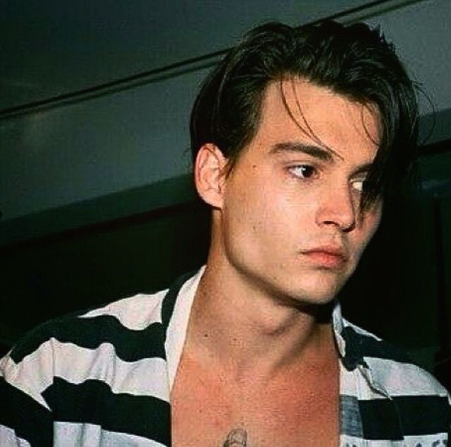 post examples of guys with a small chin who mog | Looksmax.org - Men's ...
