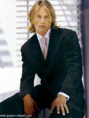 prime Travis Fimmel is underrated | Looksmax.org - Men's Self ...