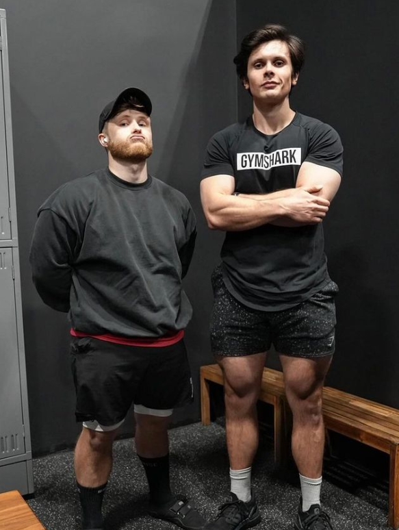 1 manlet, 1 framecel side by side | Looksmax.org - Men's Self ...