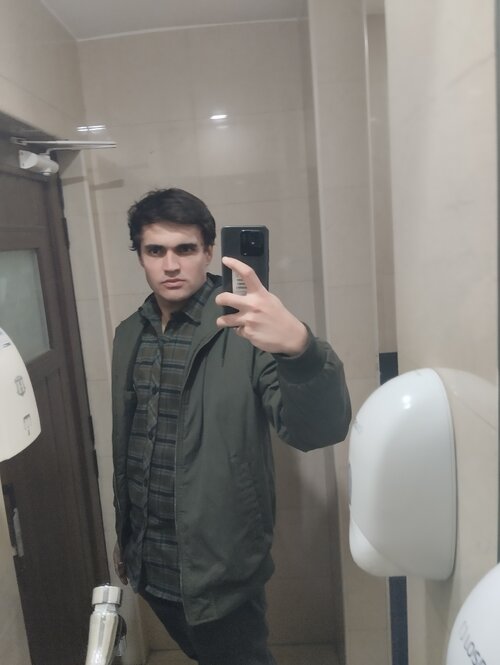 Mirror selfie or normal selfie? | Looksmax.org - Men's Self-Improvement ...