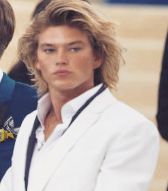 jordan barrett is the only PSL god and the most beautiful man on earth ...