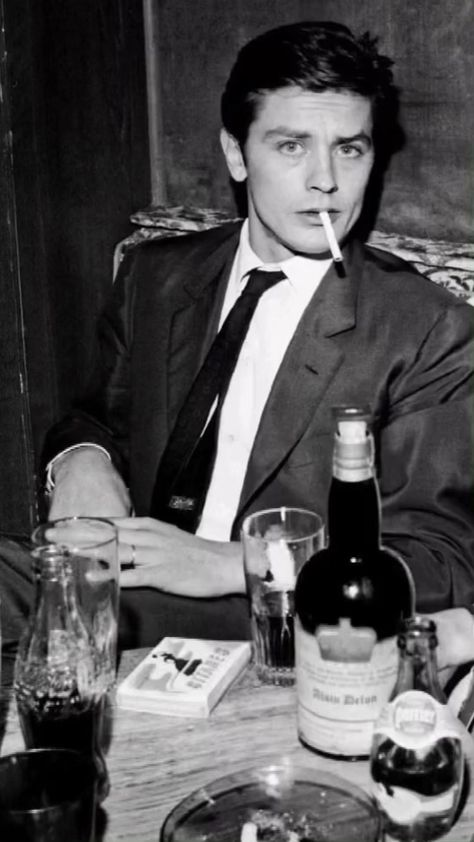 Alain delon unfrauded eye area | Looksmax - Men's Self-Improvement ...