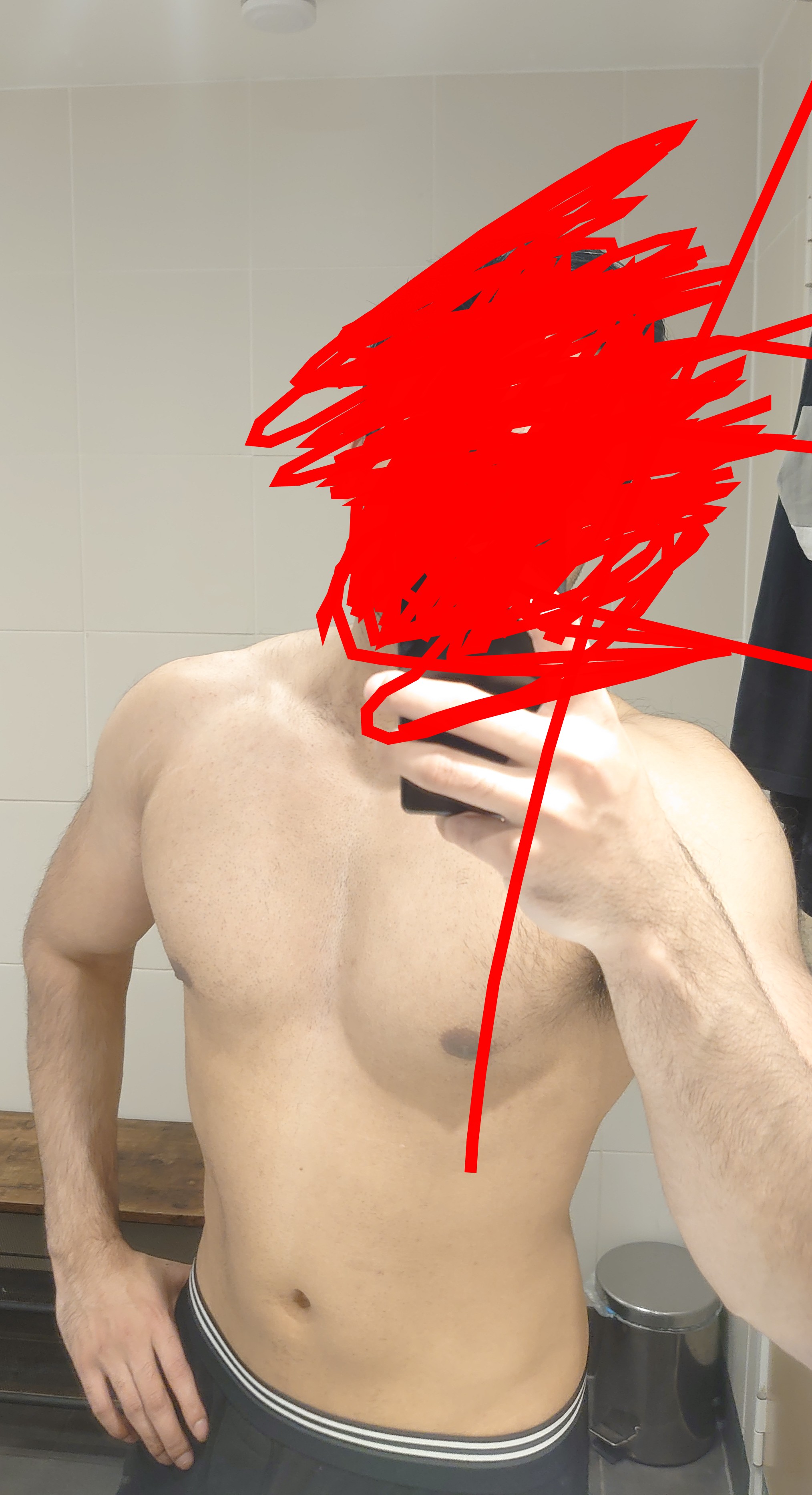 I've been starvemaxxxing for 6 months lost 10kg and still no six pack ...