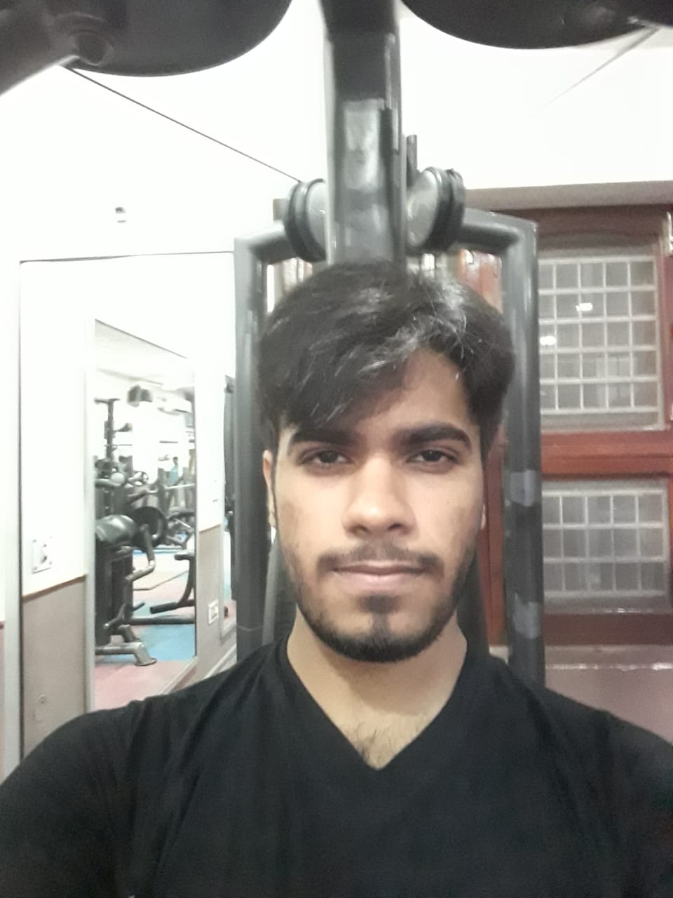 (Gym help Pls) Should someone with this indus brachy skull round face ...