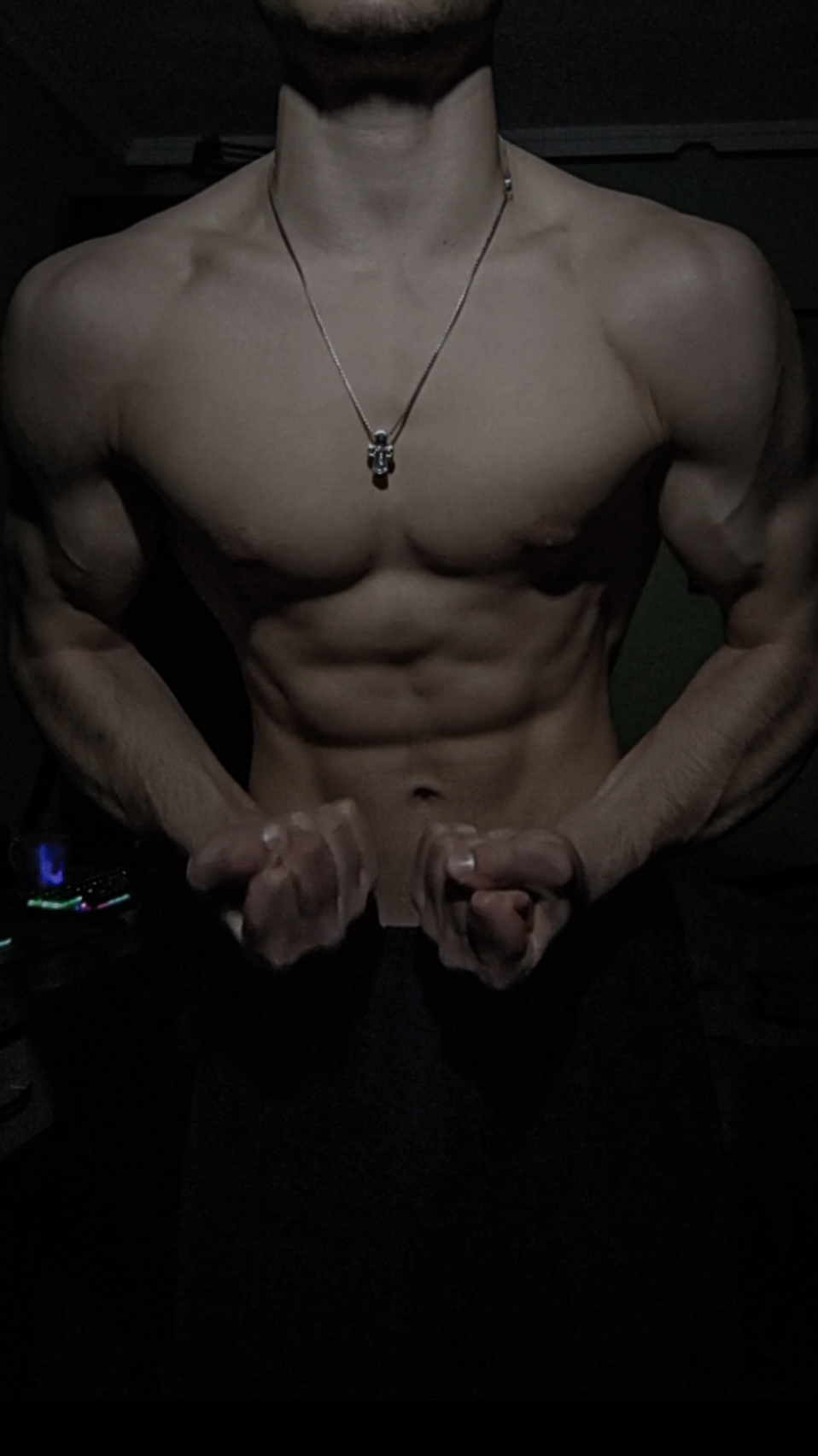Rate physique/frame | Looksmax.org - Men's Self-Improvement & Aesthetics