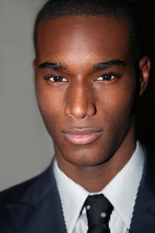 Who has the best eyelashes and eyebrow combo on the forum | Looksmax ...