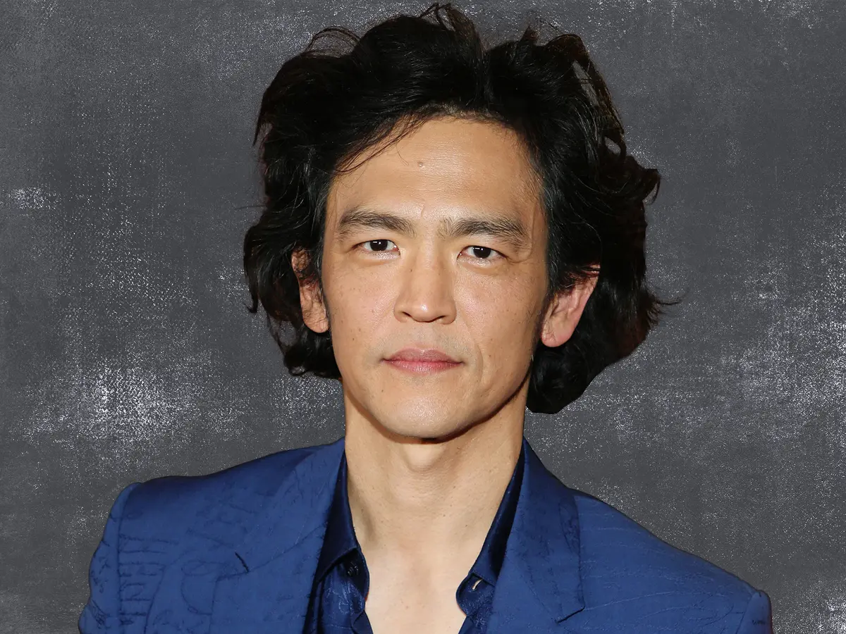 why do average looking non asians who look asian/hapa have very high ...