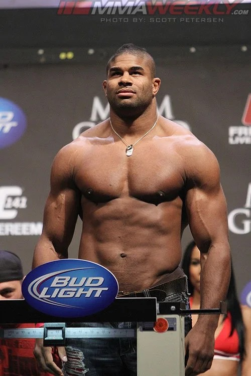 Bodybuilder vs MMA fighter physique | Looksmax.org - Men's Self ...