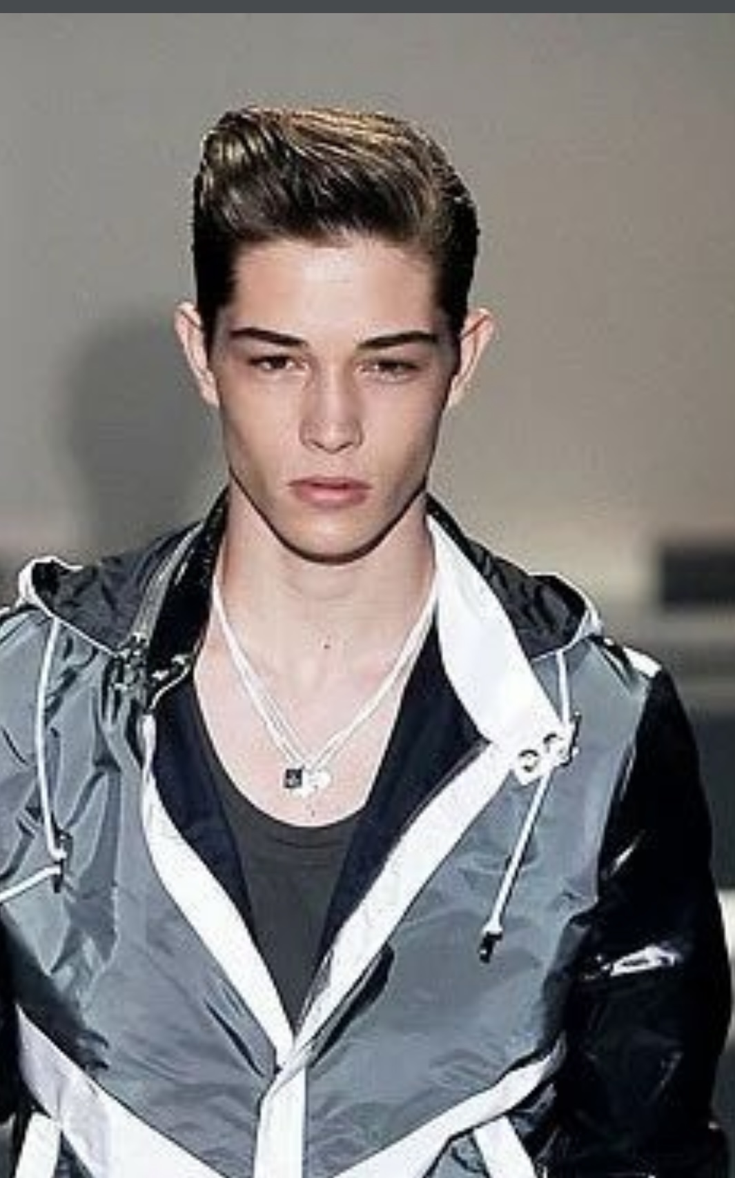 Why Chico looks so different in this picture? | Looksmax - Men's Self ...