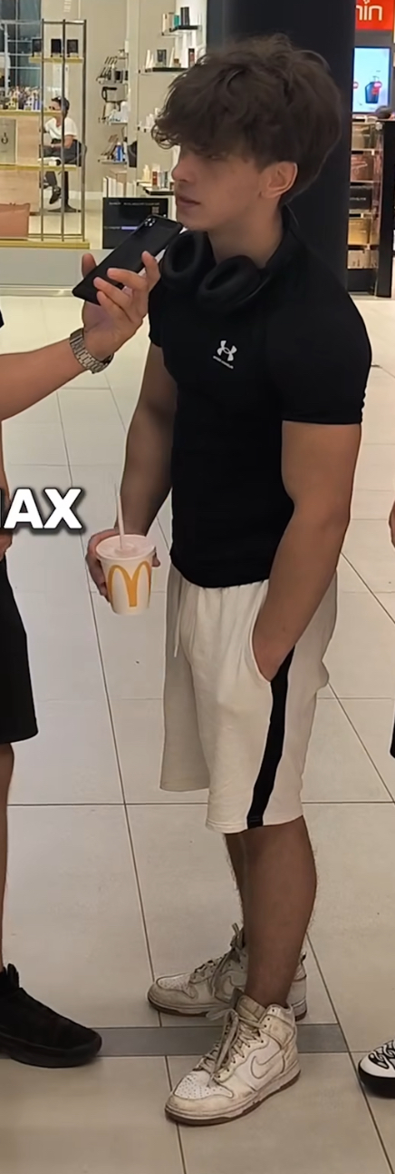 gymcel manlet looks goofy af 🤣 | Looksmax.org - Men's Self-Improvement ...