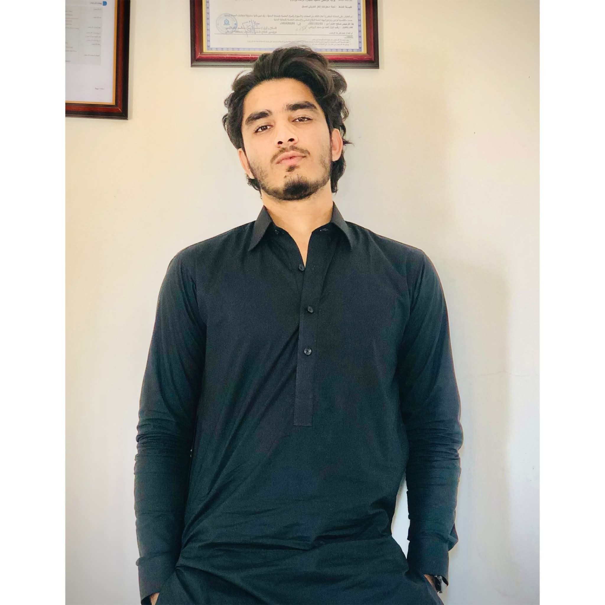 Rate this guy's psl | Looksmax.org - Men's Self-Improvement & Aesthetics
