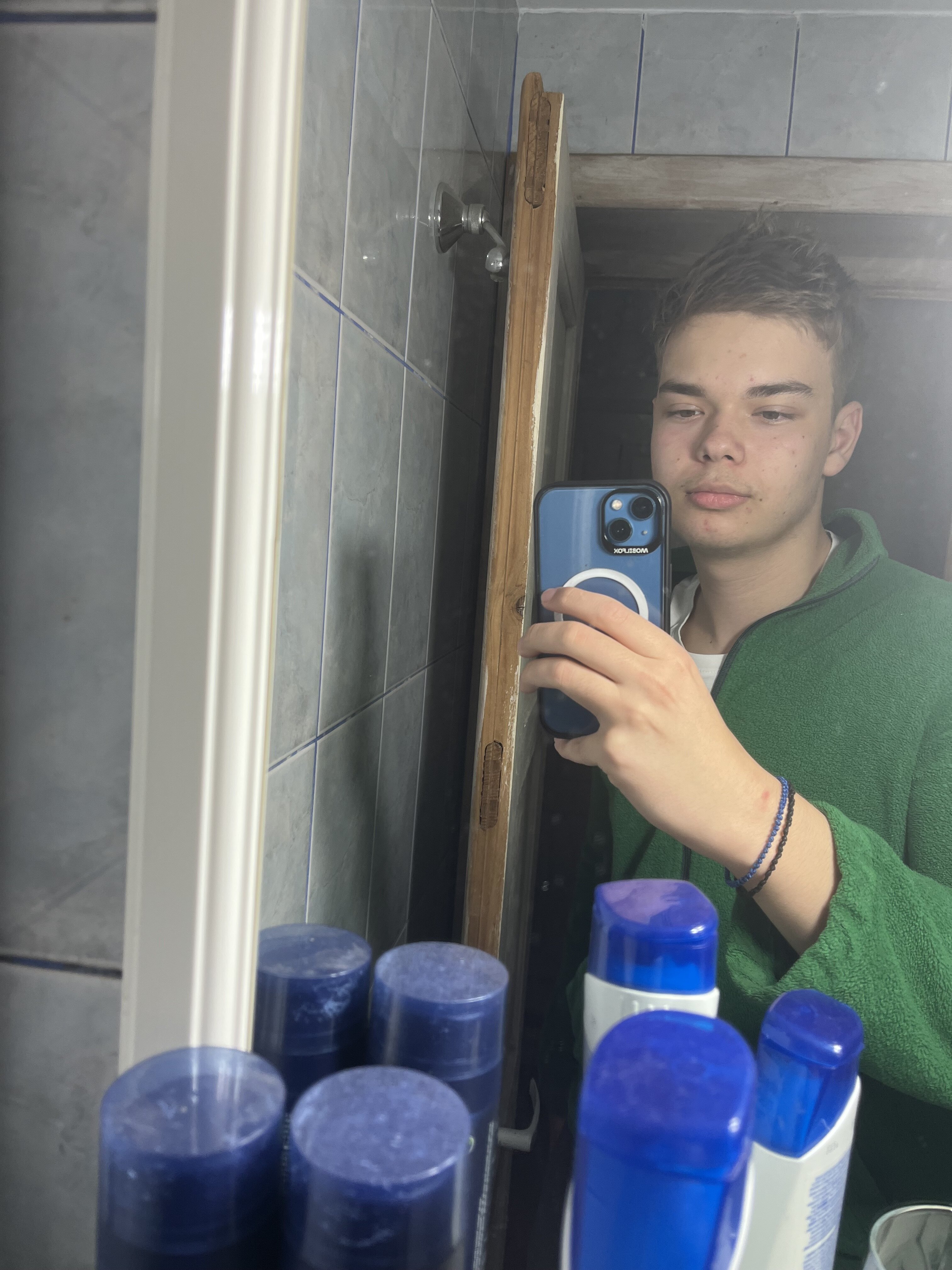 Rate me pls | Looksmax.org - Men's Self-Improvement & Aesthetics