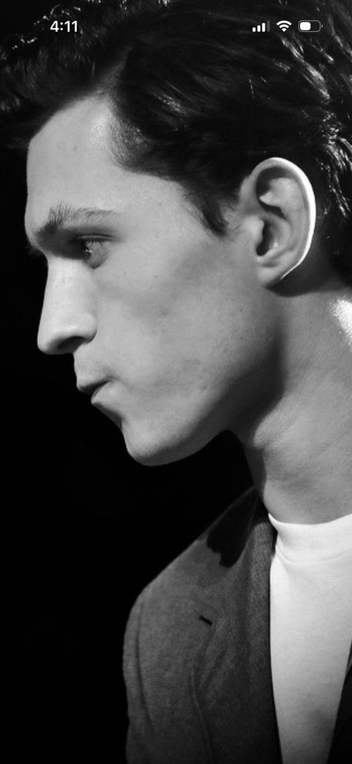 Does tom holland have bimax protrusion ? | Looksmax.org - Men's Self ...